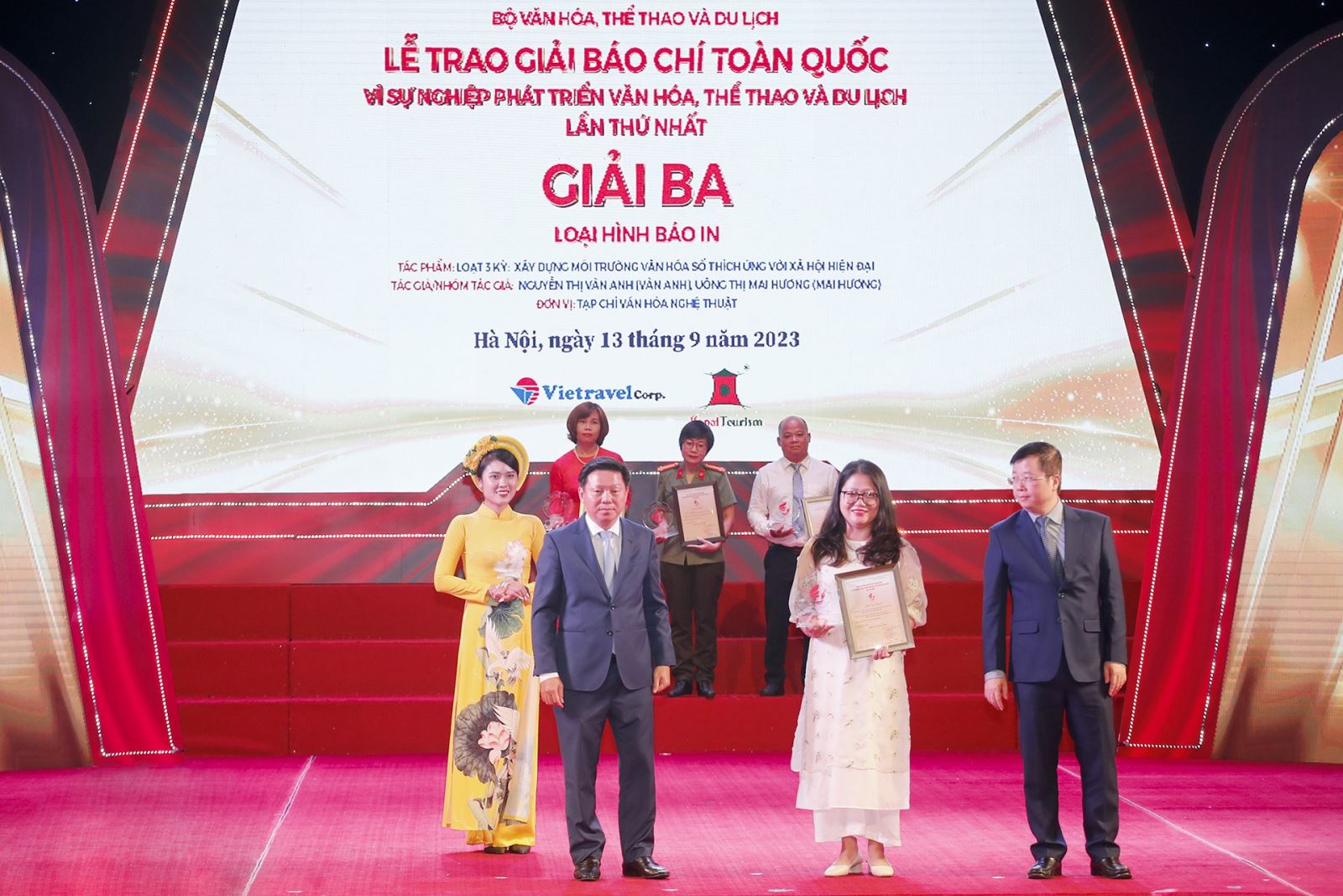 Sức mạnh mềm văn hóa đại chúng